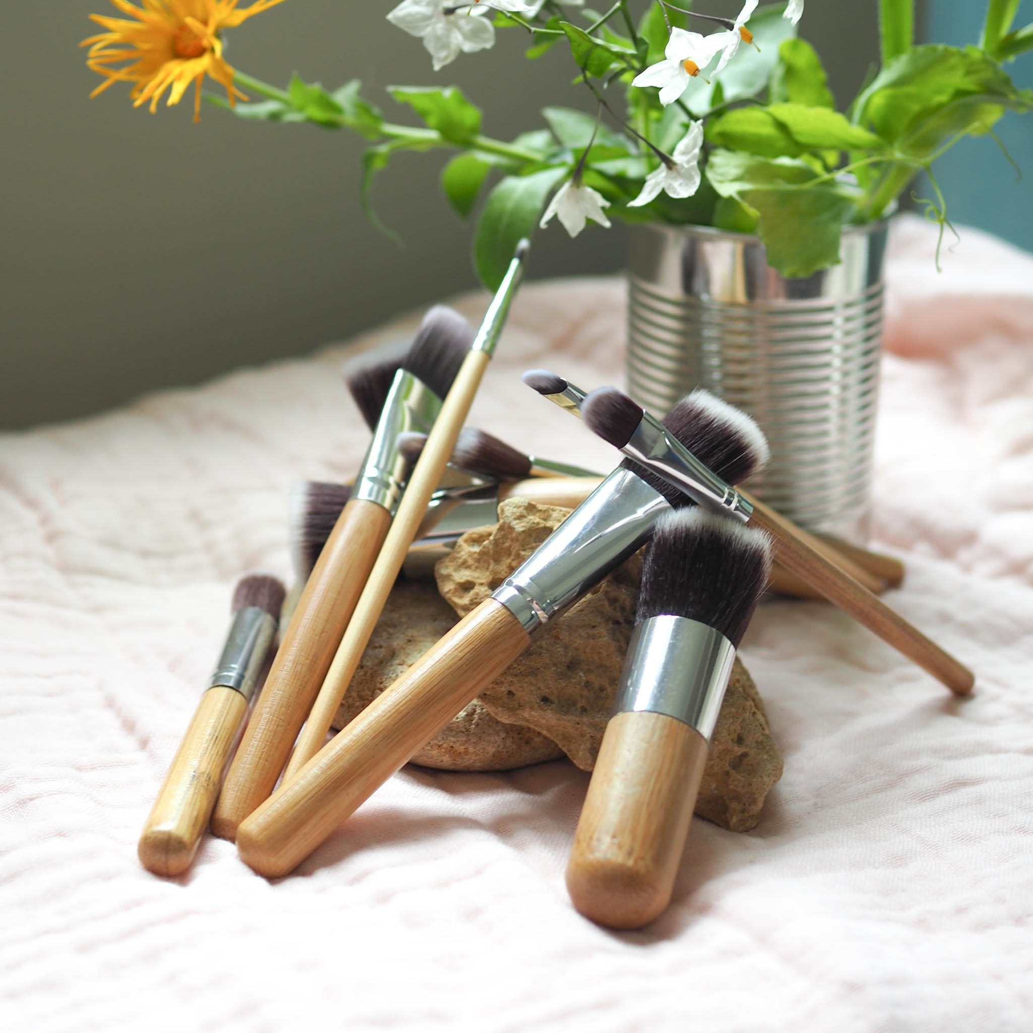 Brush It On Bamboo Makeup Brush Set – Little Eco Shop